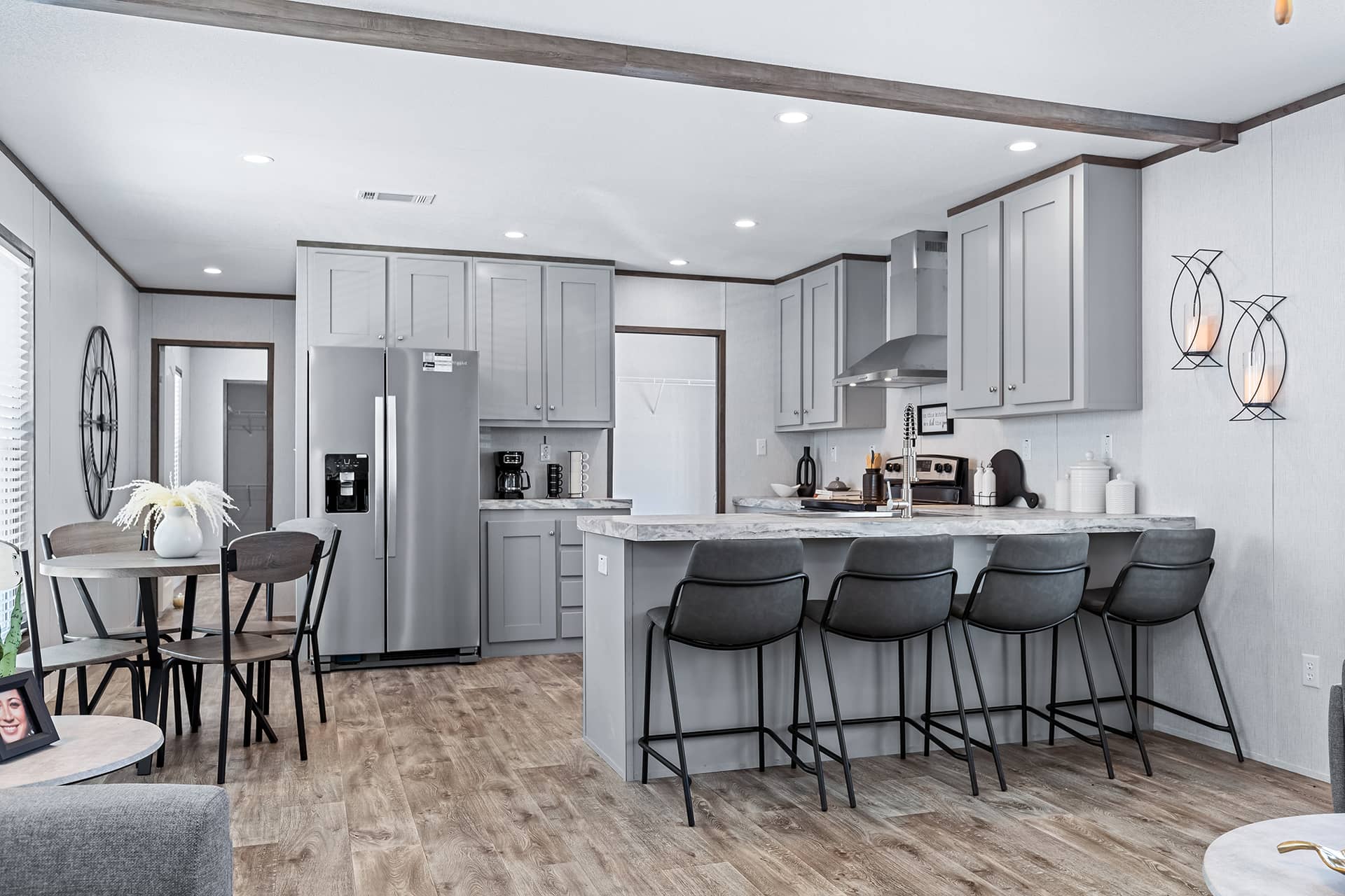 Thanks for Contacting Us! - Universal Manufactured Homes